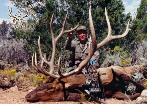 Elk Hunting Guides. Trophy Bull Elk Bow and RIfle Hunting Trips In Arizona.